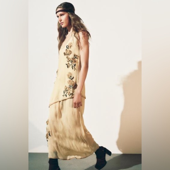 Zara | Dresses | Zara Embroidered Flower Top Dress Zw Collection | Poshmark